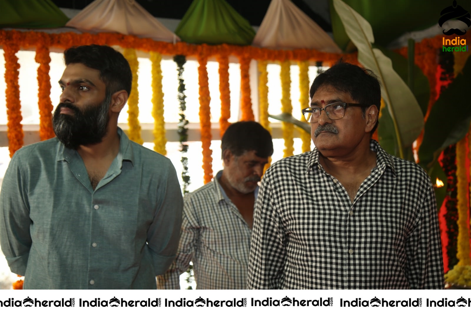 RED Movie Opening Stills Set 1