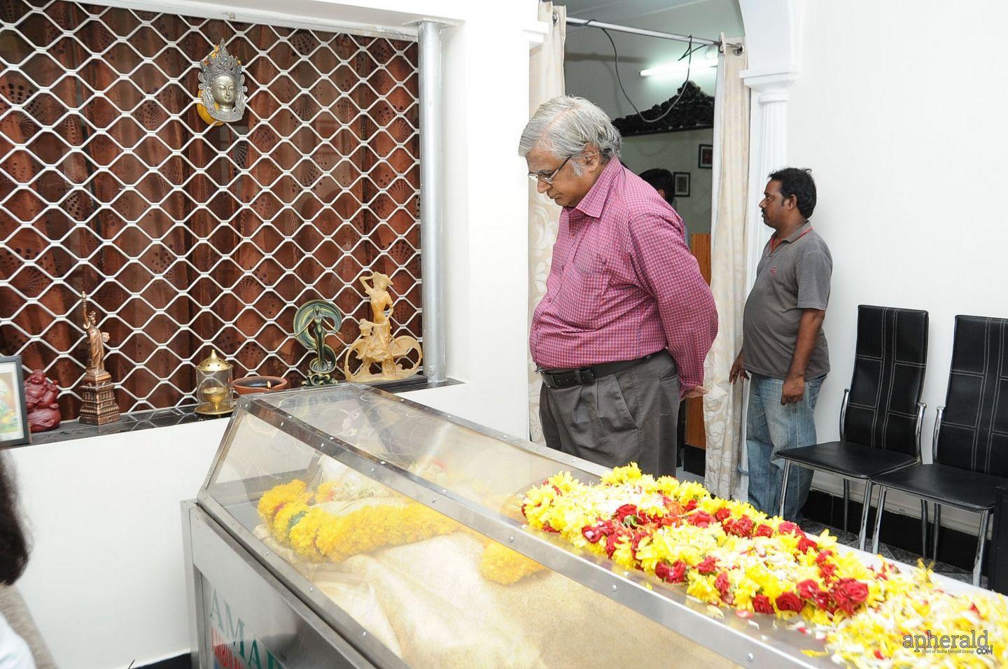 singer ramakrishna Condolence Photos