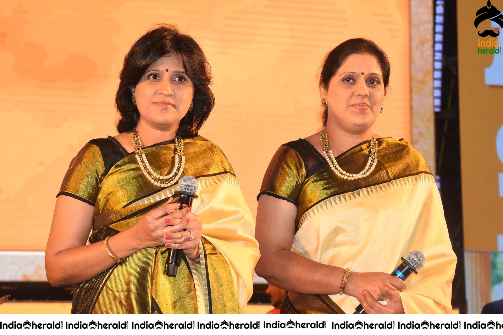 The Female Lead Singers speech at AV event Set 1