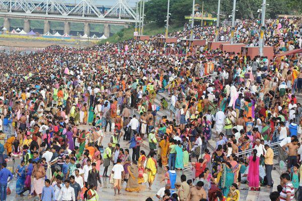 Crowd at Krishna Pushkaralu