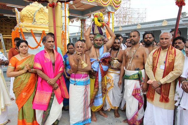 Srivari model temple in Vijayawada in Pushkarni