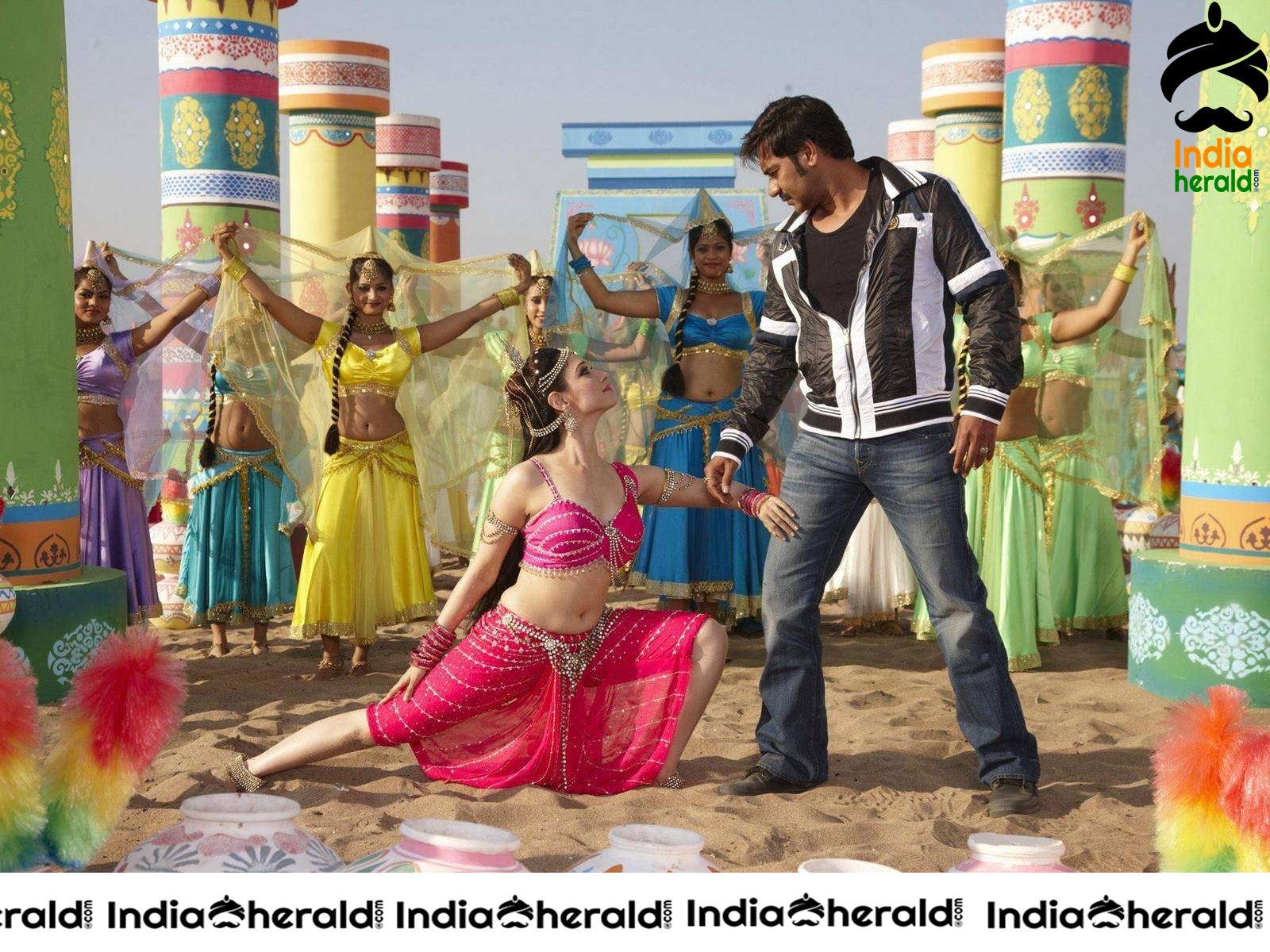 Tamanna Unseen Hot Photos exposing her Milky Waist and Nave