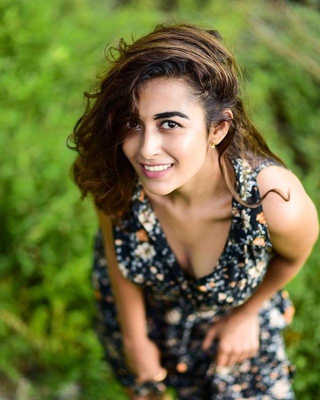 Hot Beauty: Jinal Joshi Latest Hot & Spicy Photoshoot Stills