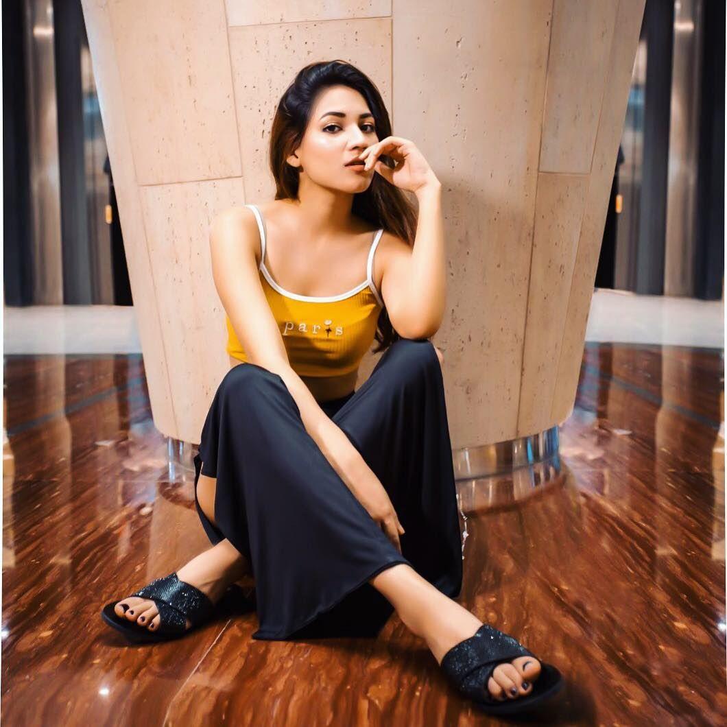 Model Shivani Singh Exclusive Hot Unseen Photos