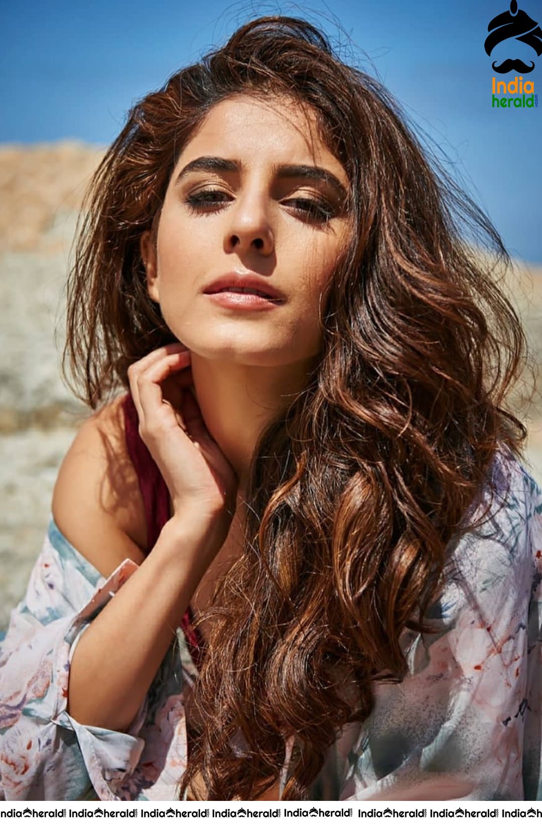 Isha Talwar Unseen Latest Hot Photos in Bikini to spice you