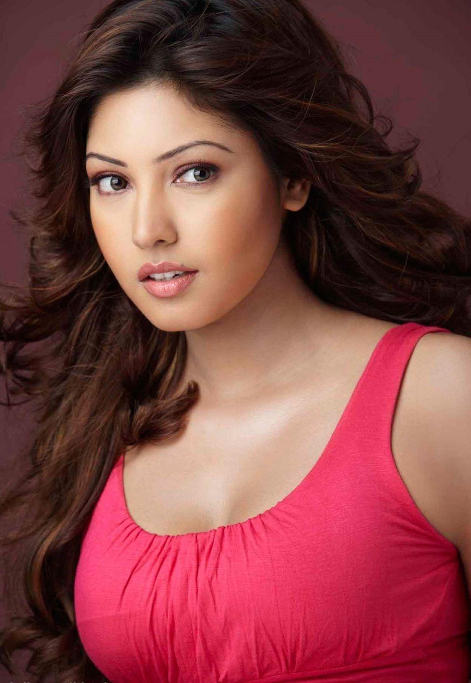 Khomal Jha Hot Navel Pictures