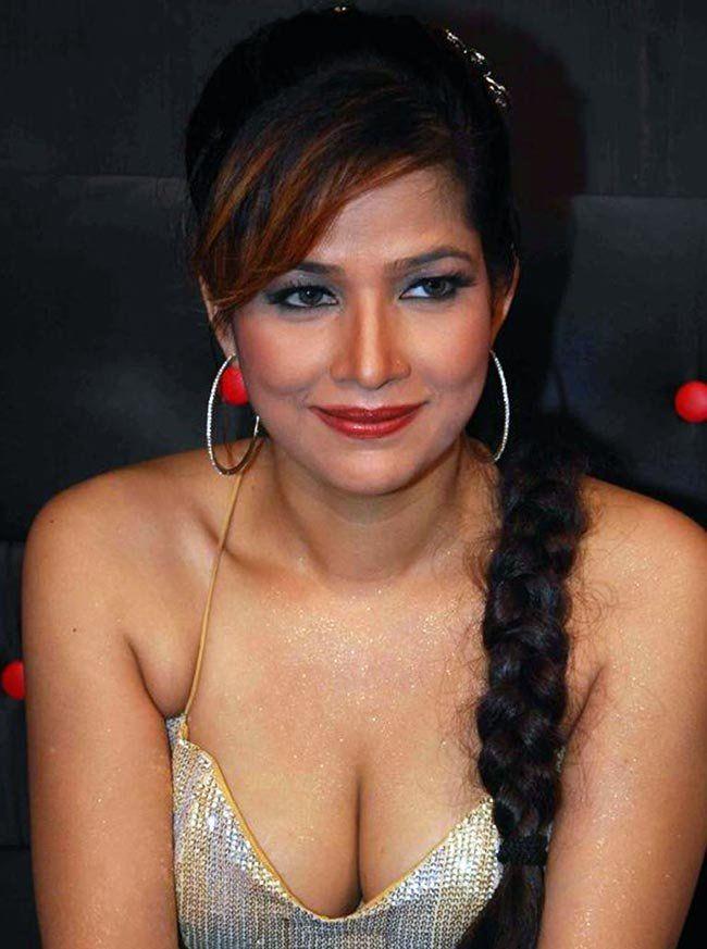 Tanisha Singh Hot Navel Gallery