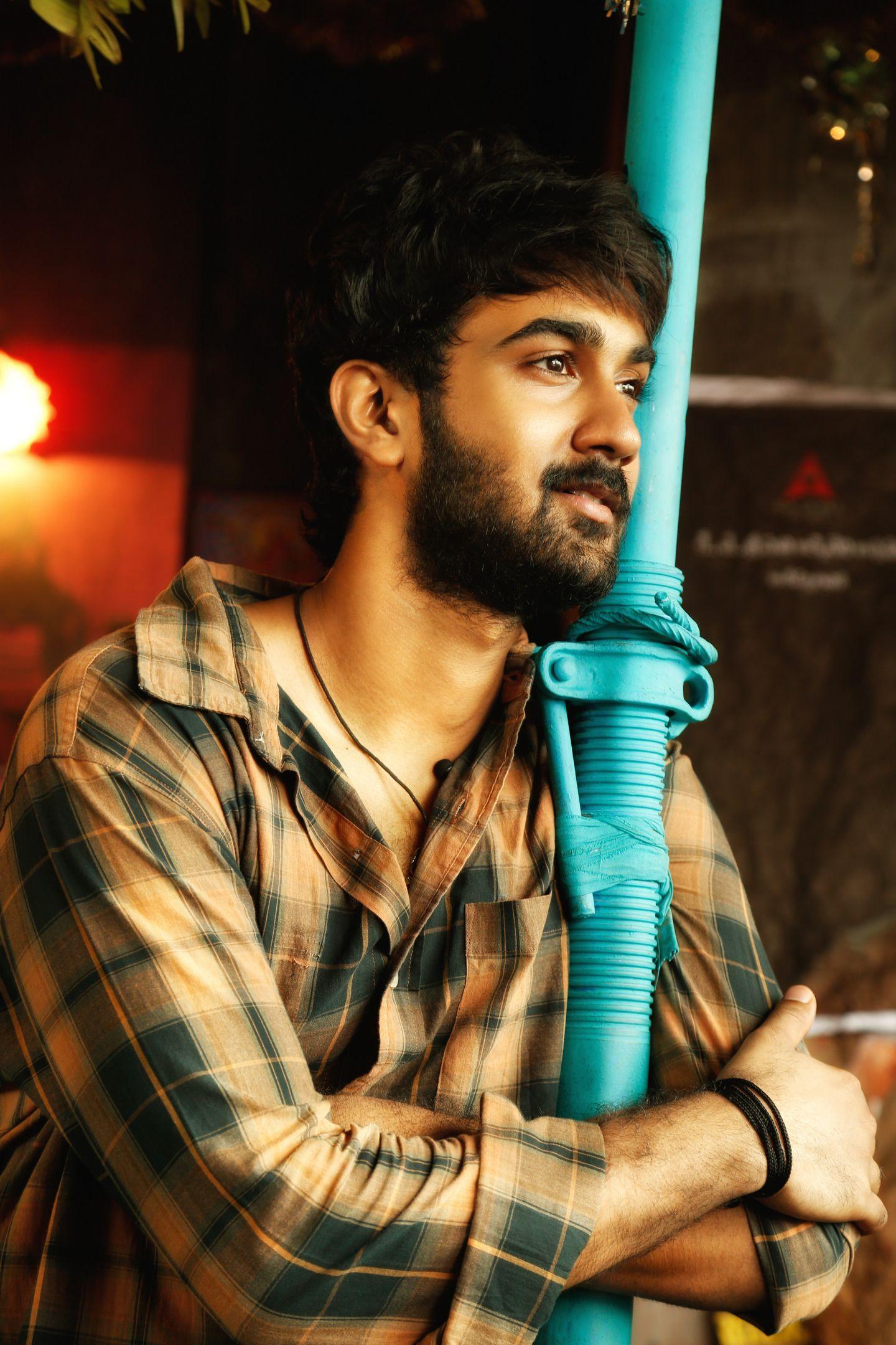 First Look Posters of Paper Boy Movie