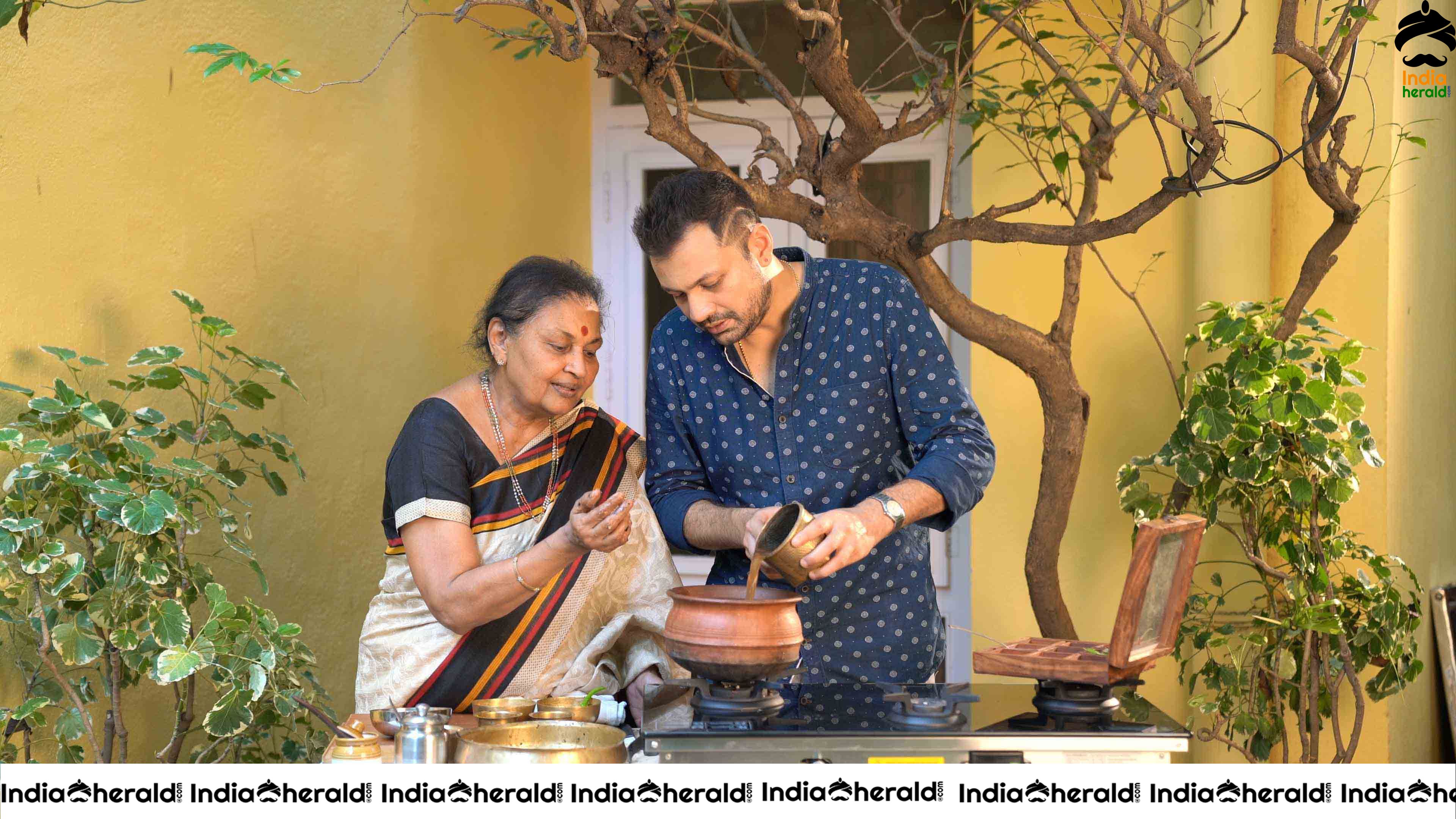 Ammavum Naanum Mini Web Series Photos