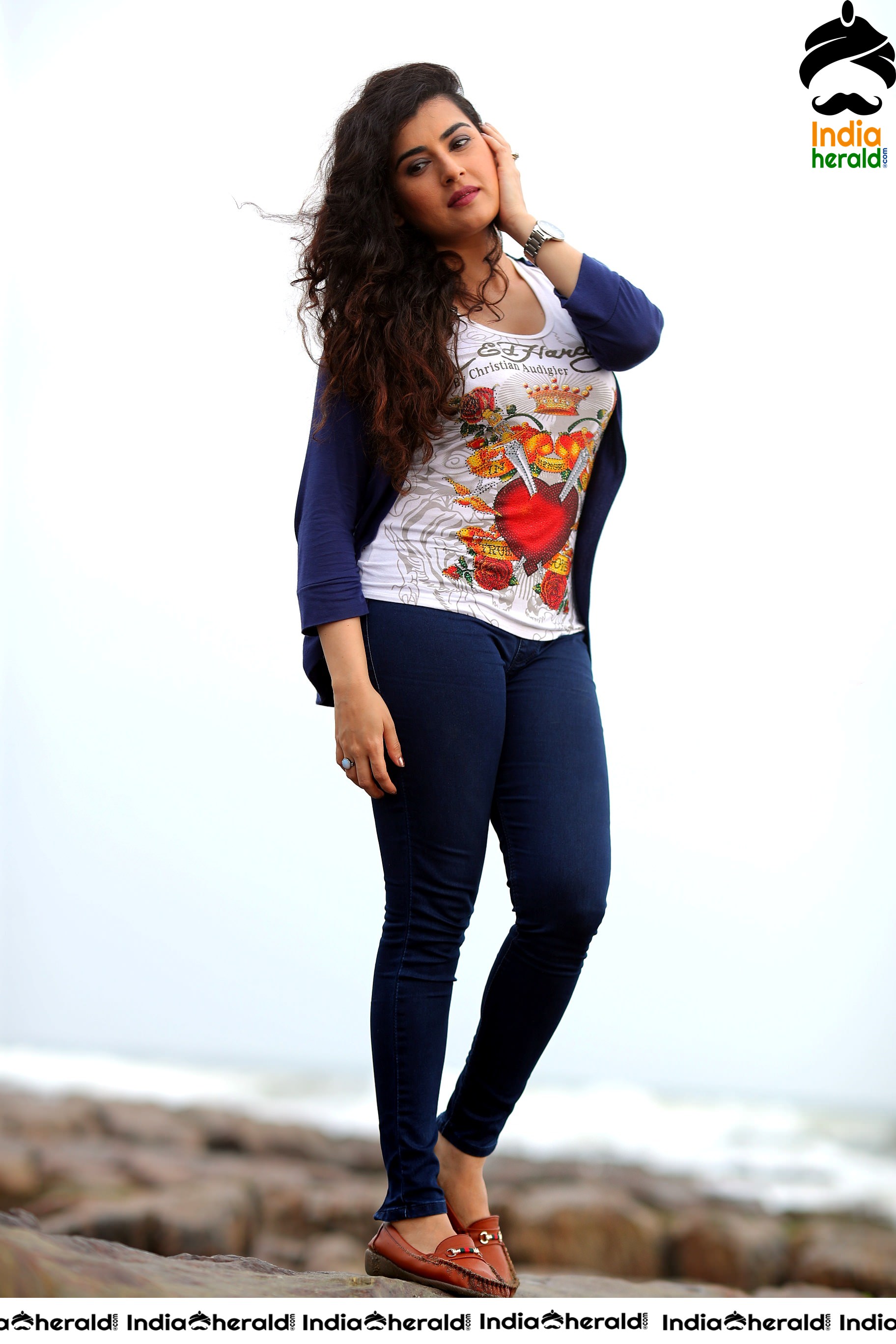 Annapurnammagari Manavadu Stills Set 1