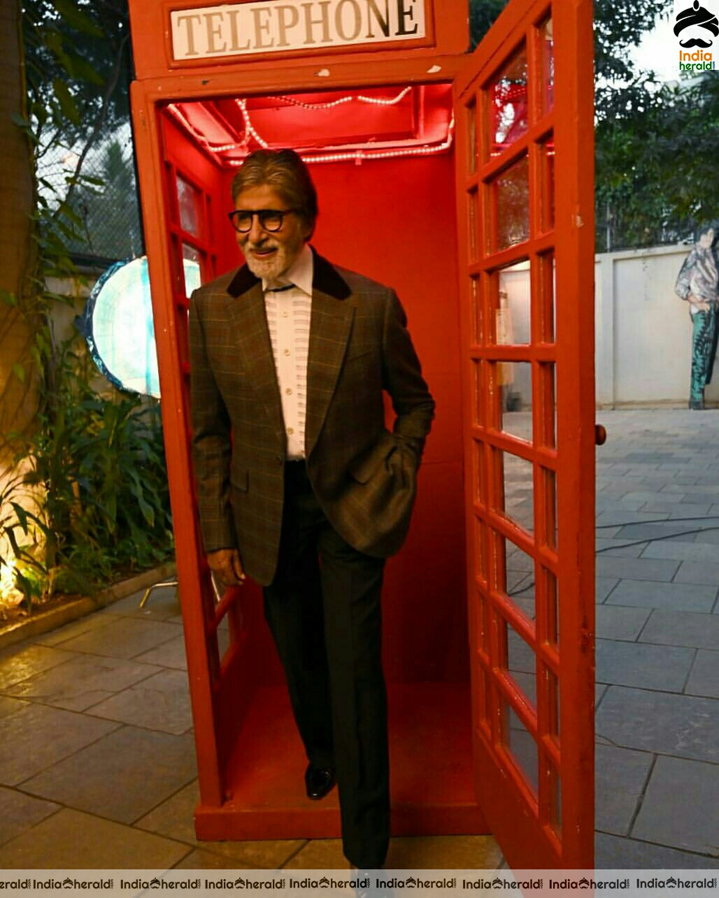 Big B Amitabh Bachchan Rare and Unseen photos as his Birthd