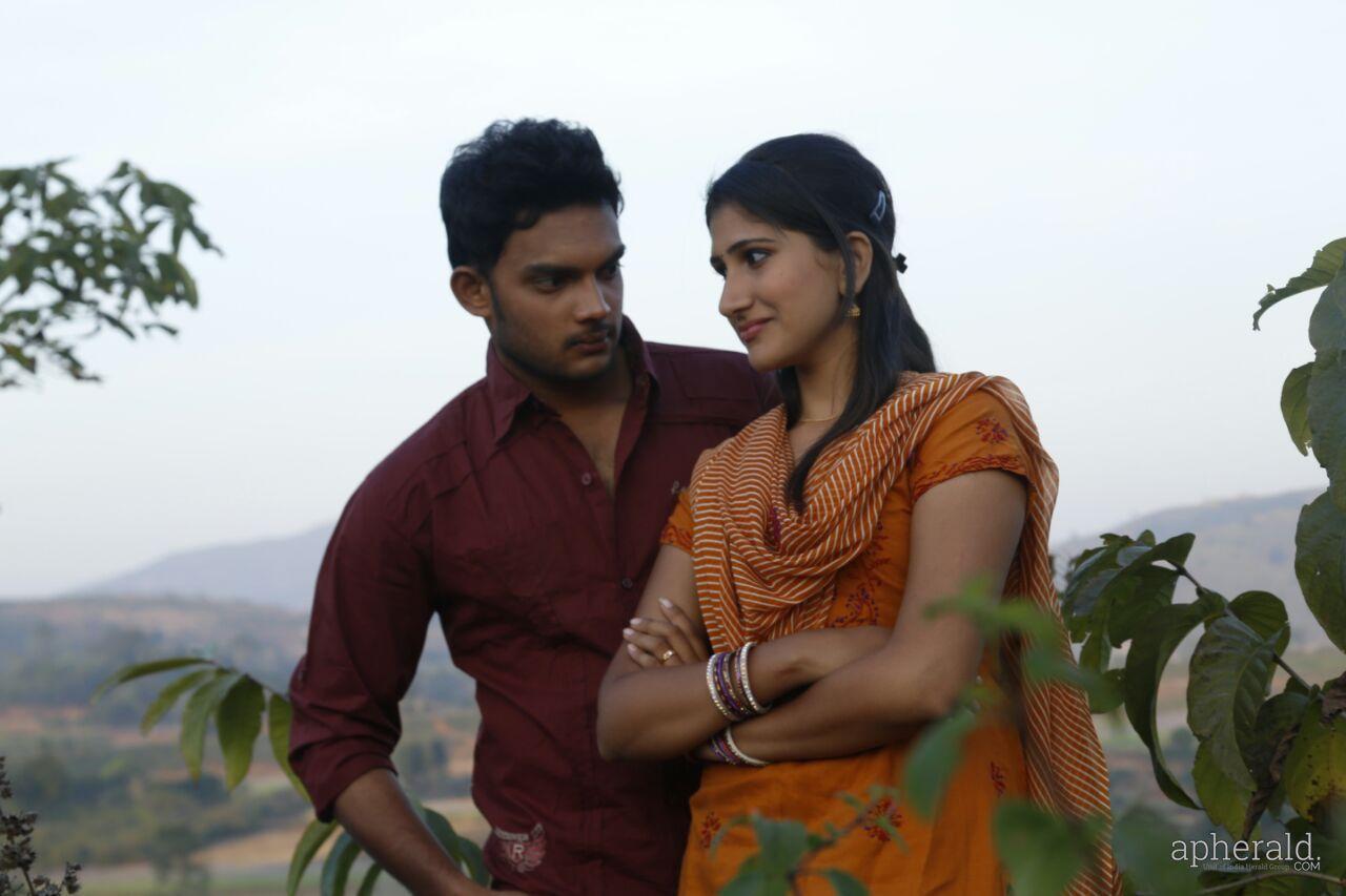 Niluvave Vaalukanuladana Stills