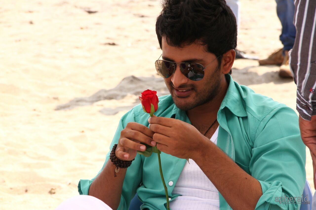 Niluvave Vaalukanuladana Stills