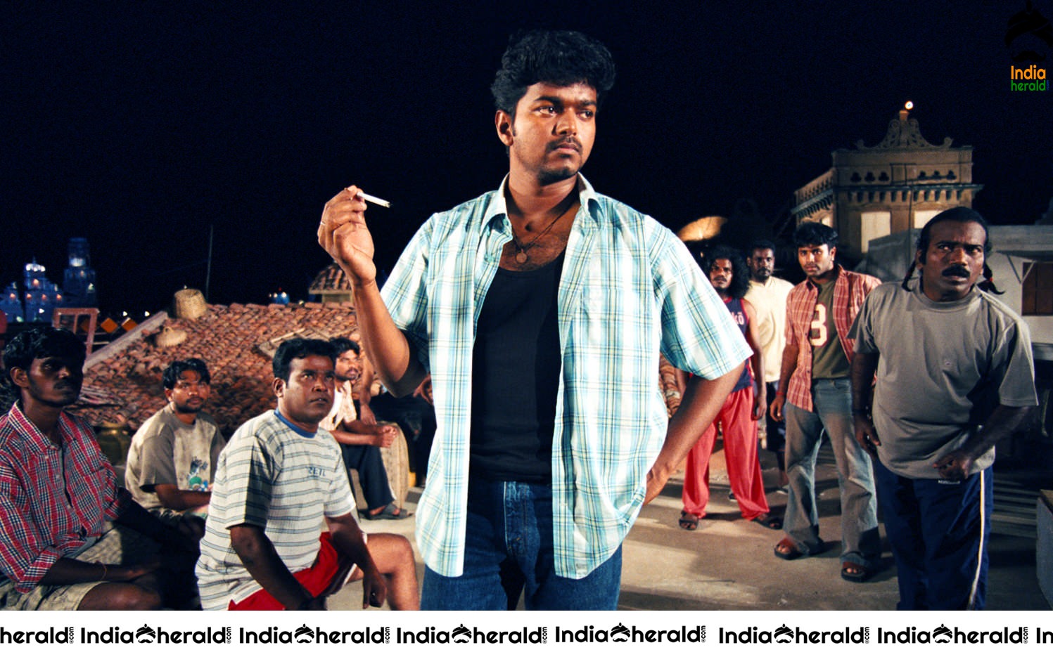 Rare and Unseen Photos of 2004 Blockbuster Okkadu Remake fe