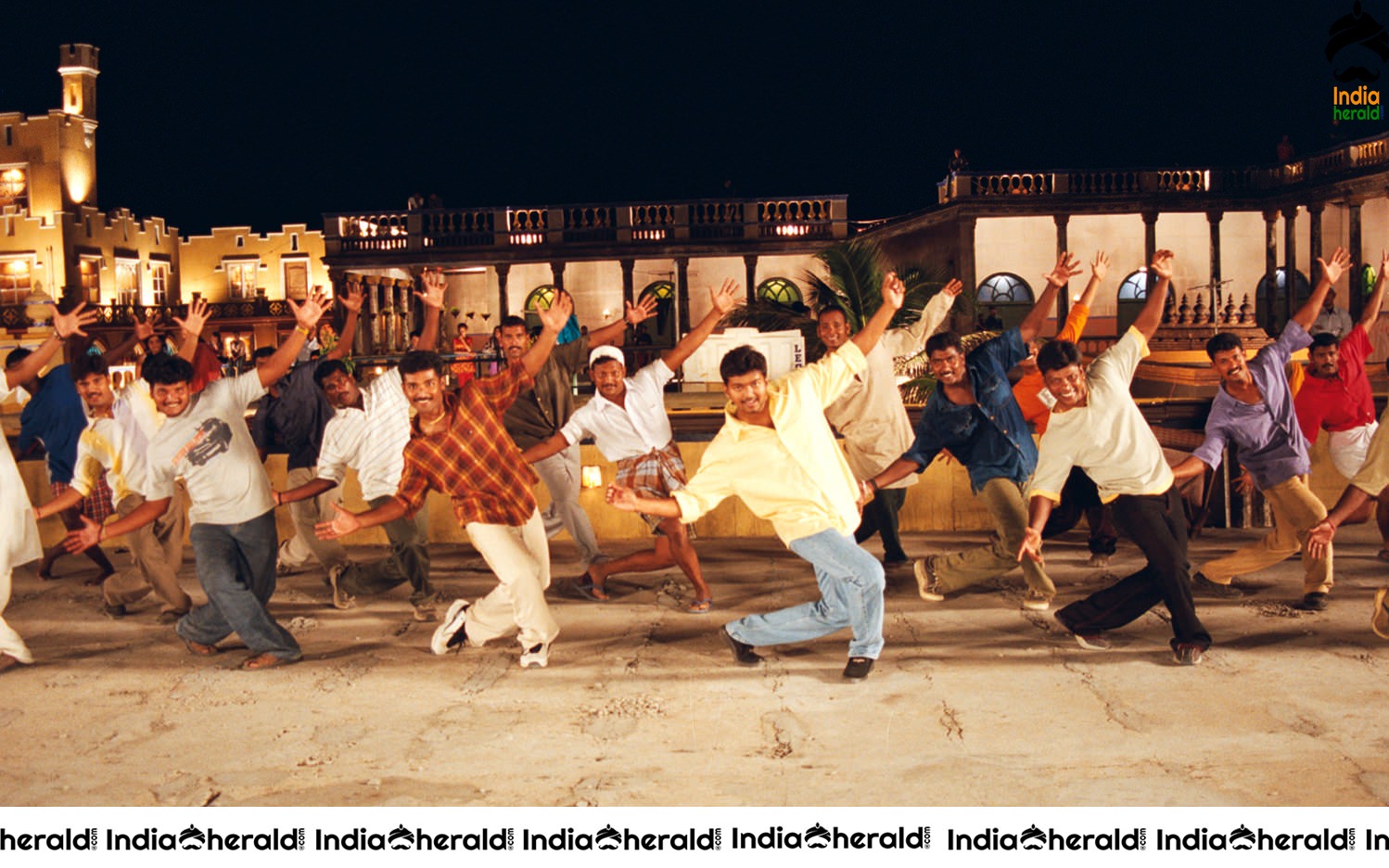 Rare and Unseen Photos of 2004 Blockbuster Okkadu Remake fe