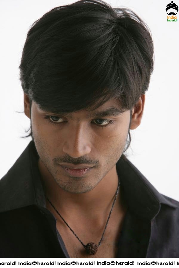Dhanush Wallpapers Polladhavan