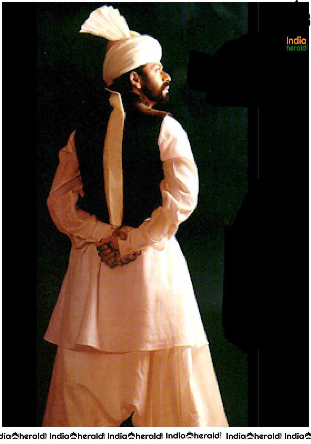 Rare and Unseen Photos of HEY RAM movie as we celebrate 20