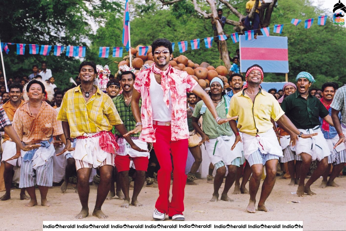 Rare and Unseen Stills of 2005 Blockbuster Tamil movie Siva