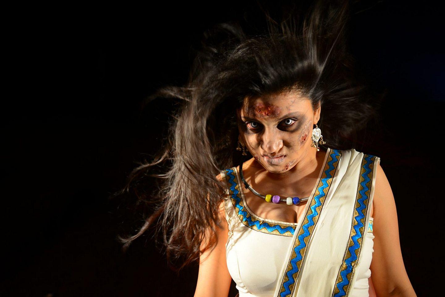 Sahasam Seyara Dimbaka New Stills