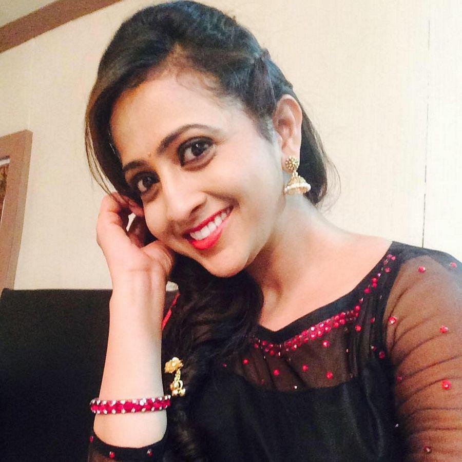 TV Anchor Lasya Rare & UNseened Photos