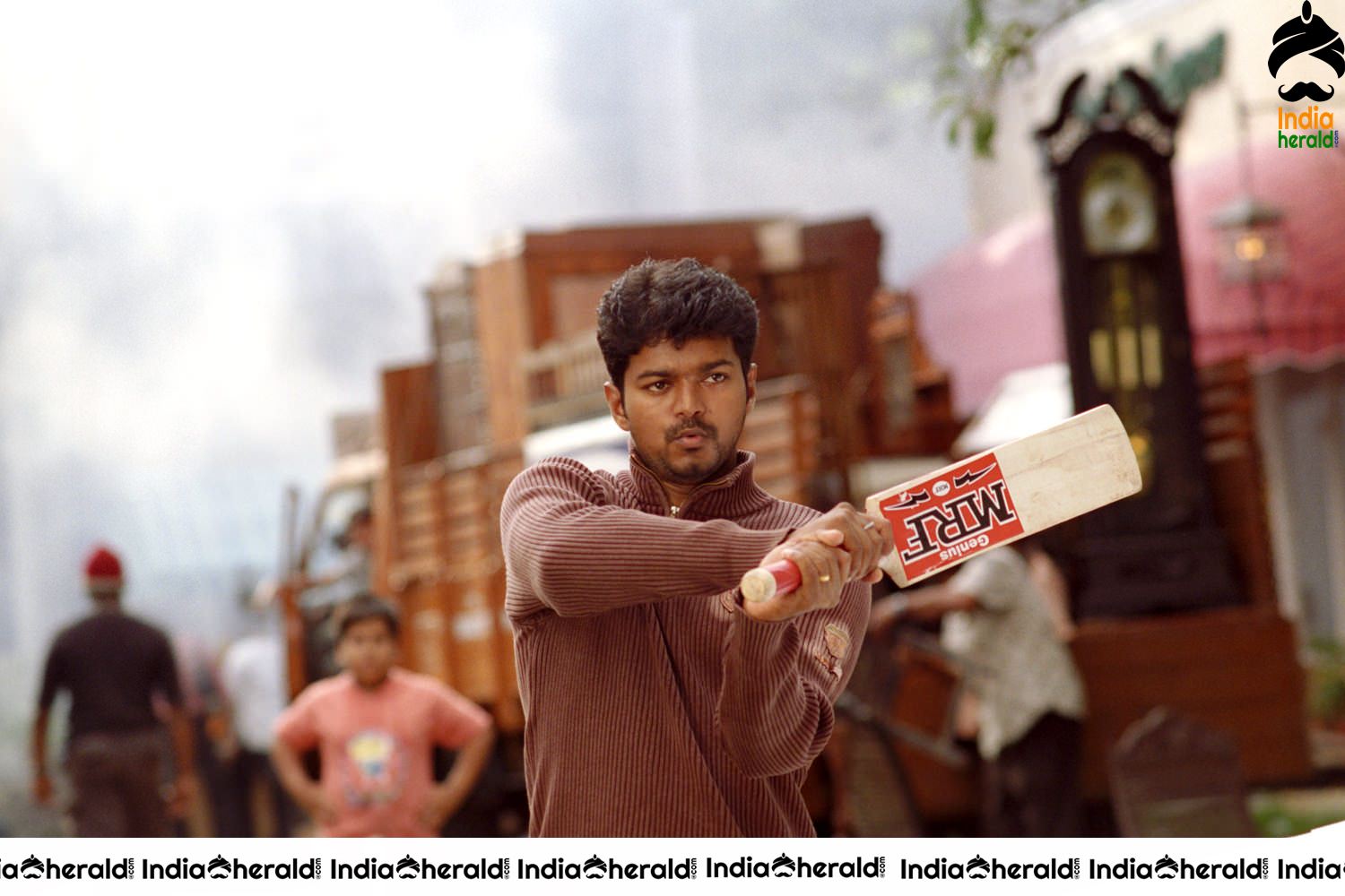 Vijay And Genelia In Sachein Wallpaper