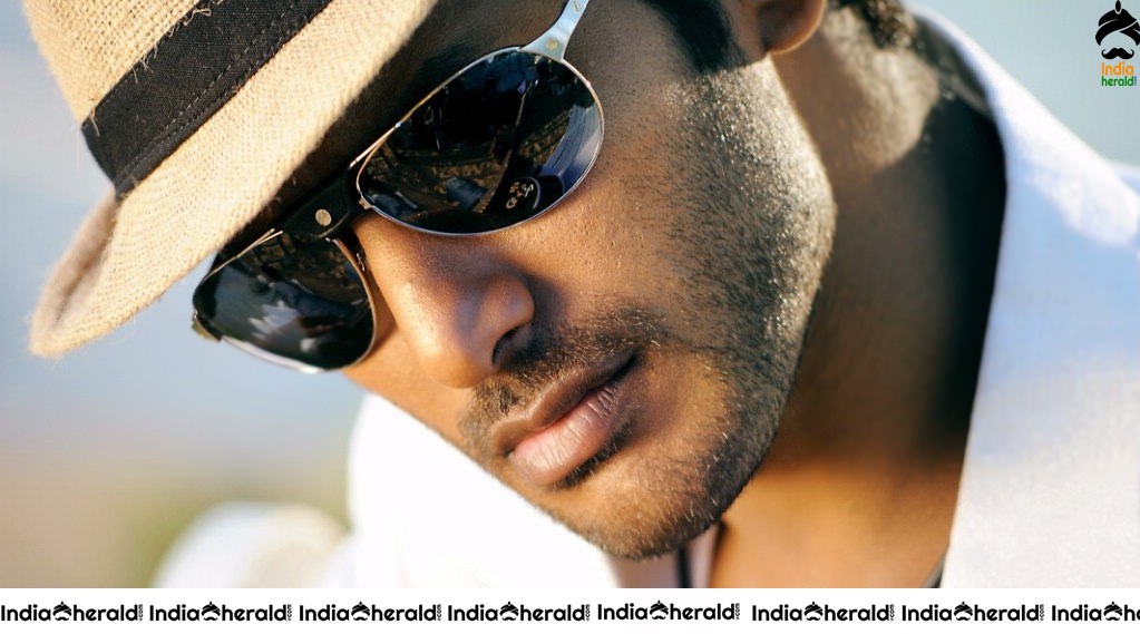 Vishal and Shriya Unseen stills from Thoranai movie Set 2