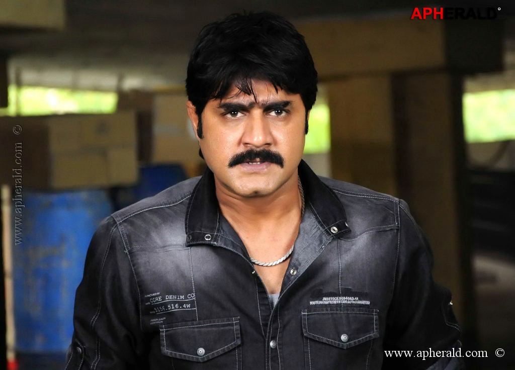 Srikanth Stills in Mondodu Movie