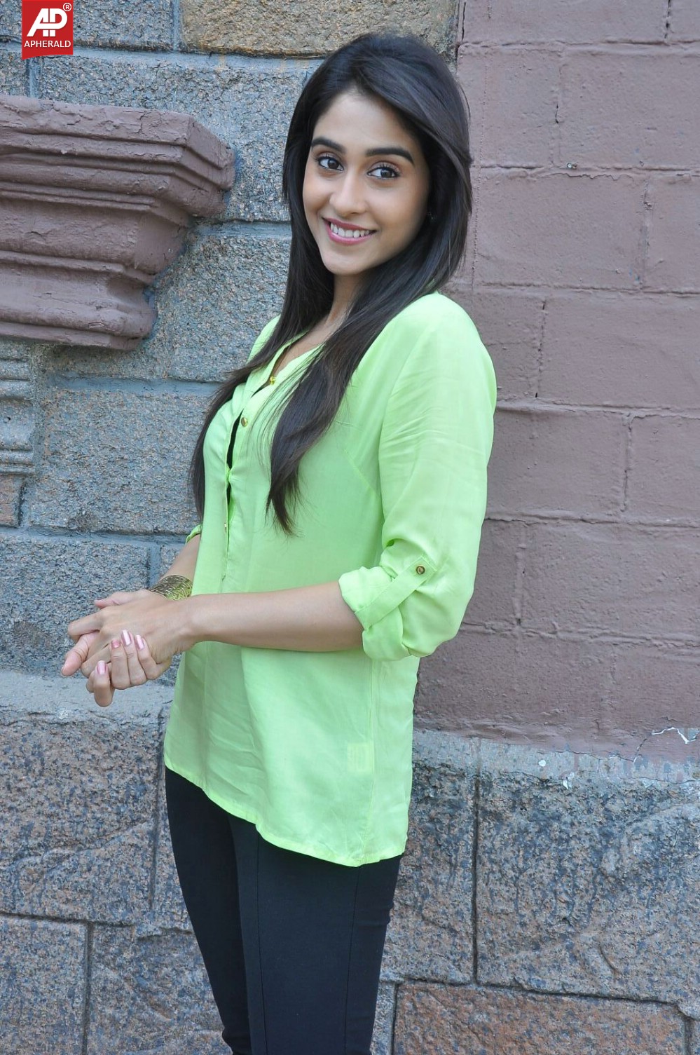 Actress Regina Latest Photos