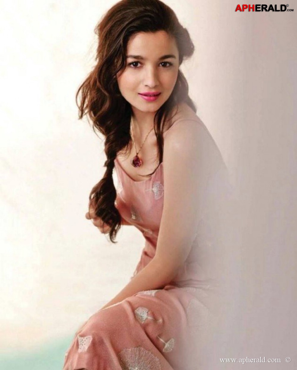 Alia Bhatt Sensuous Photoshoot for Elle Magazine