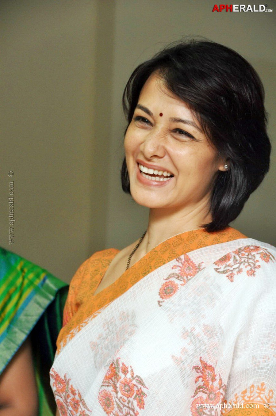 Amala latest pics