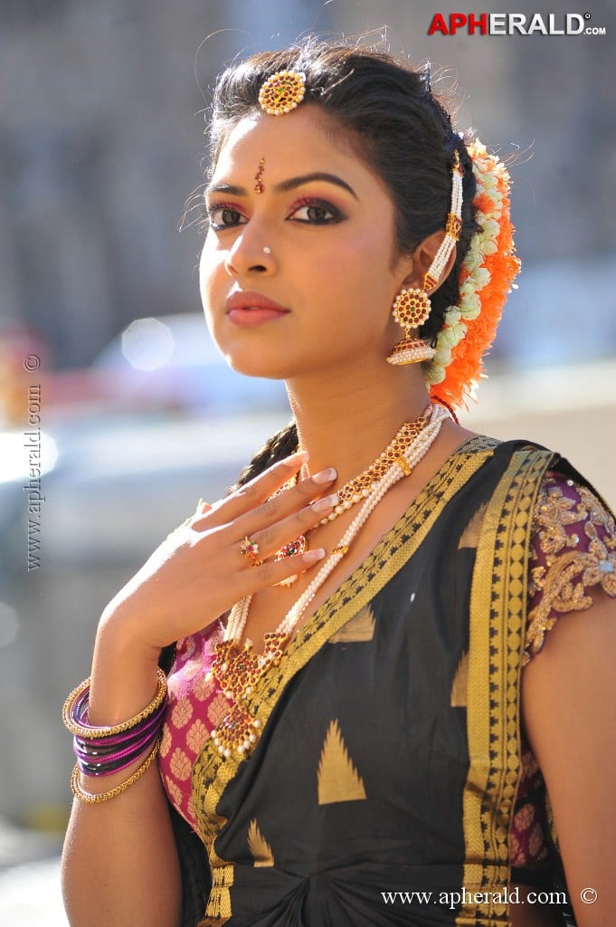 Amala Paul Pics