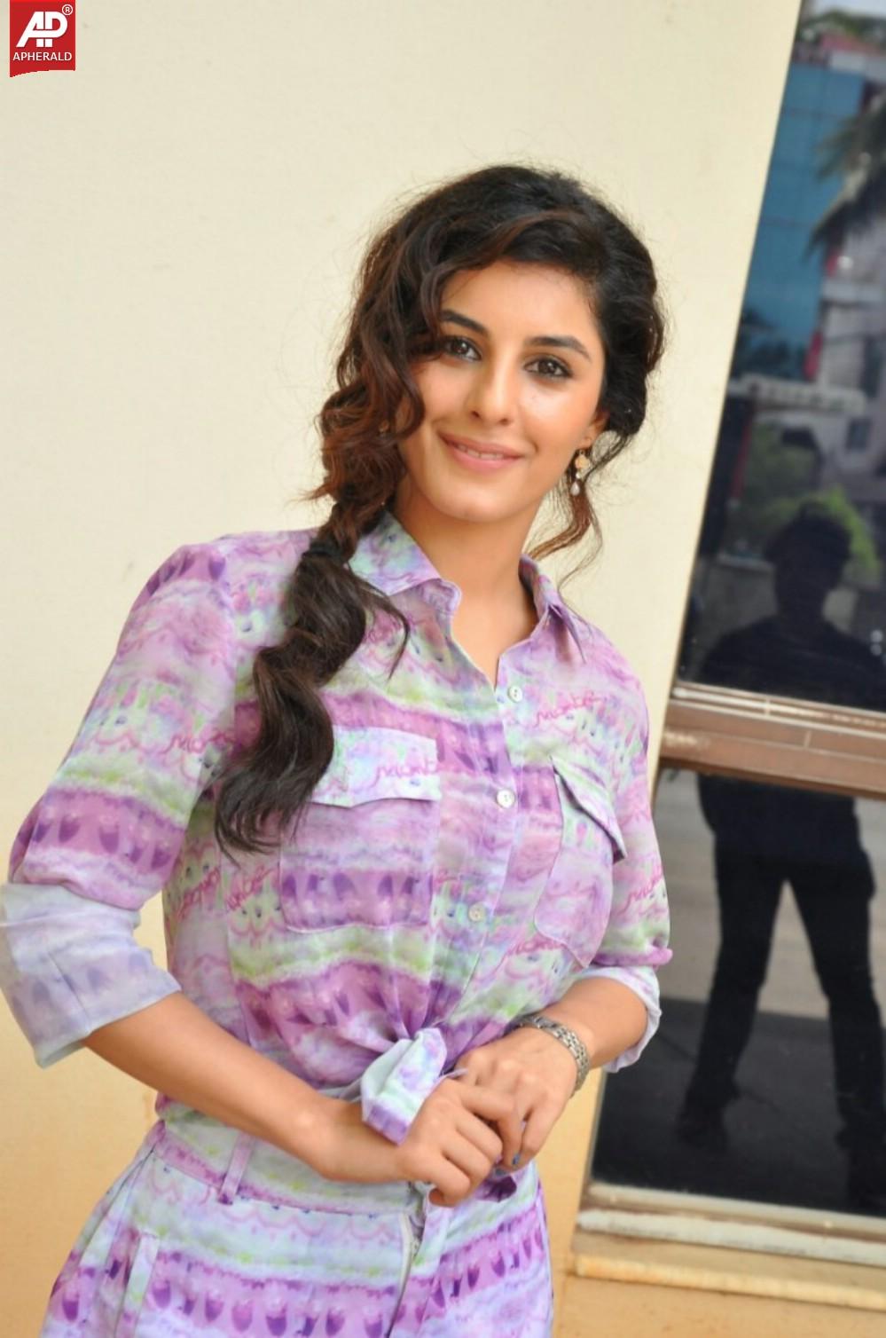 Isha Talwar Latest Stills