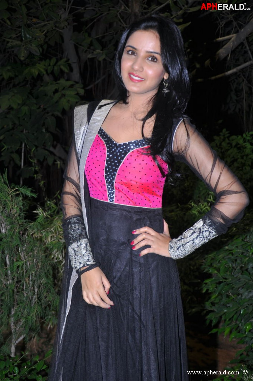 Jasmine New Stills