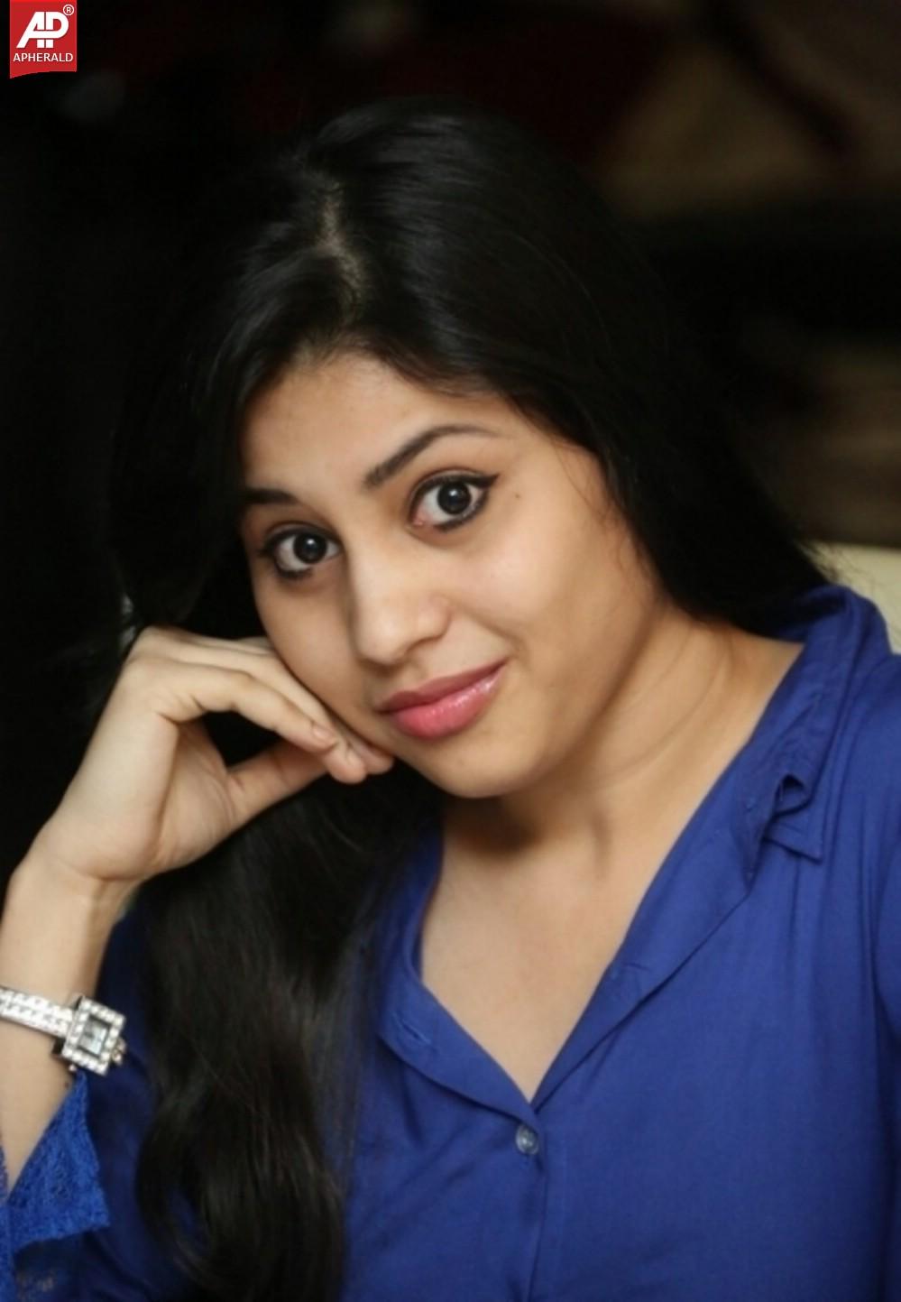 Jiya Khan New Stills