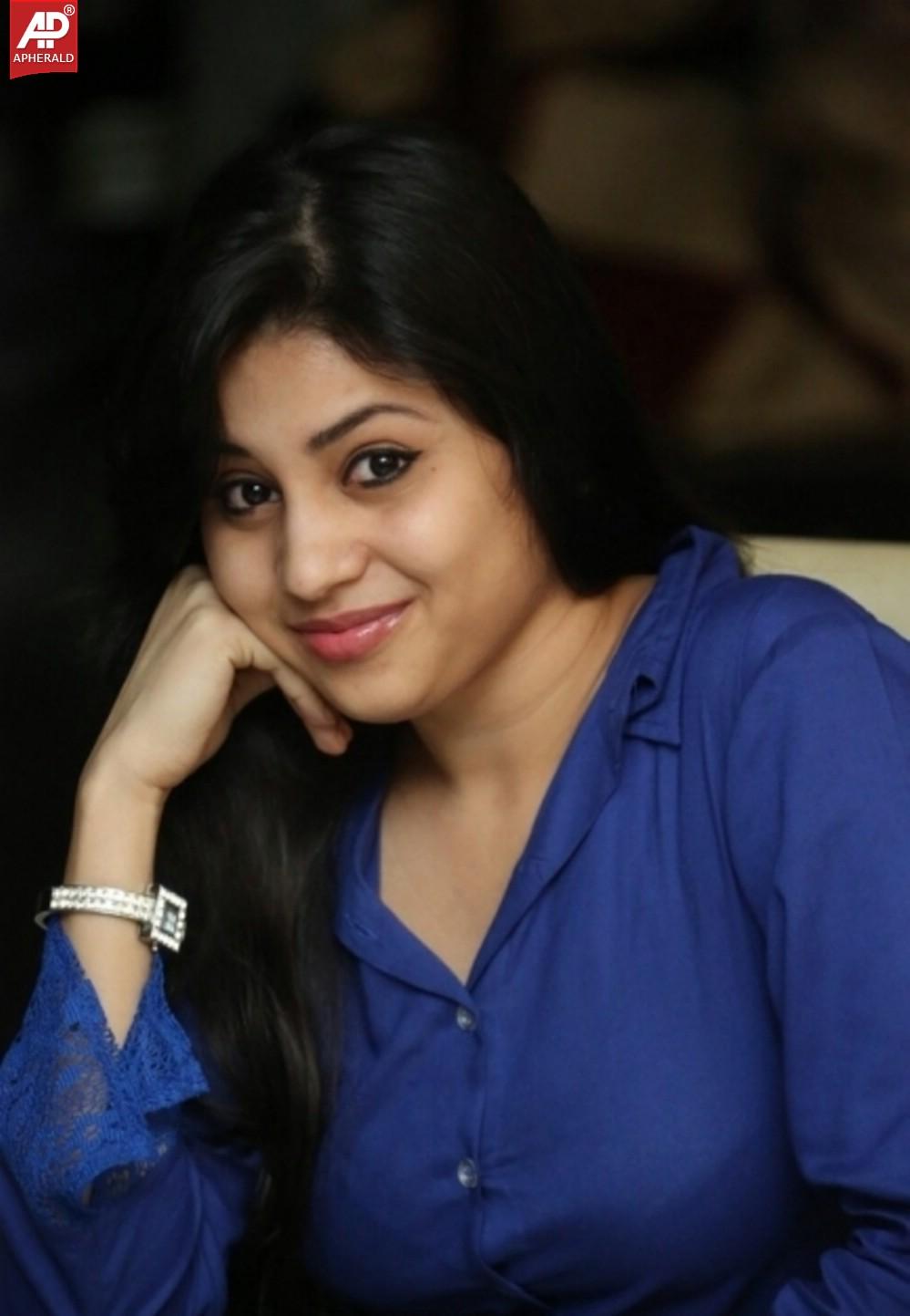 Jiya Khan New Stills