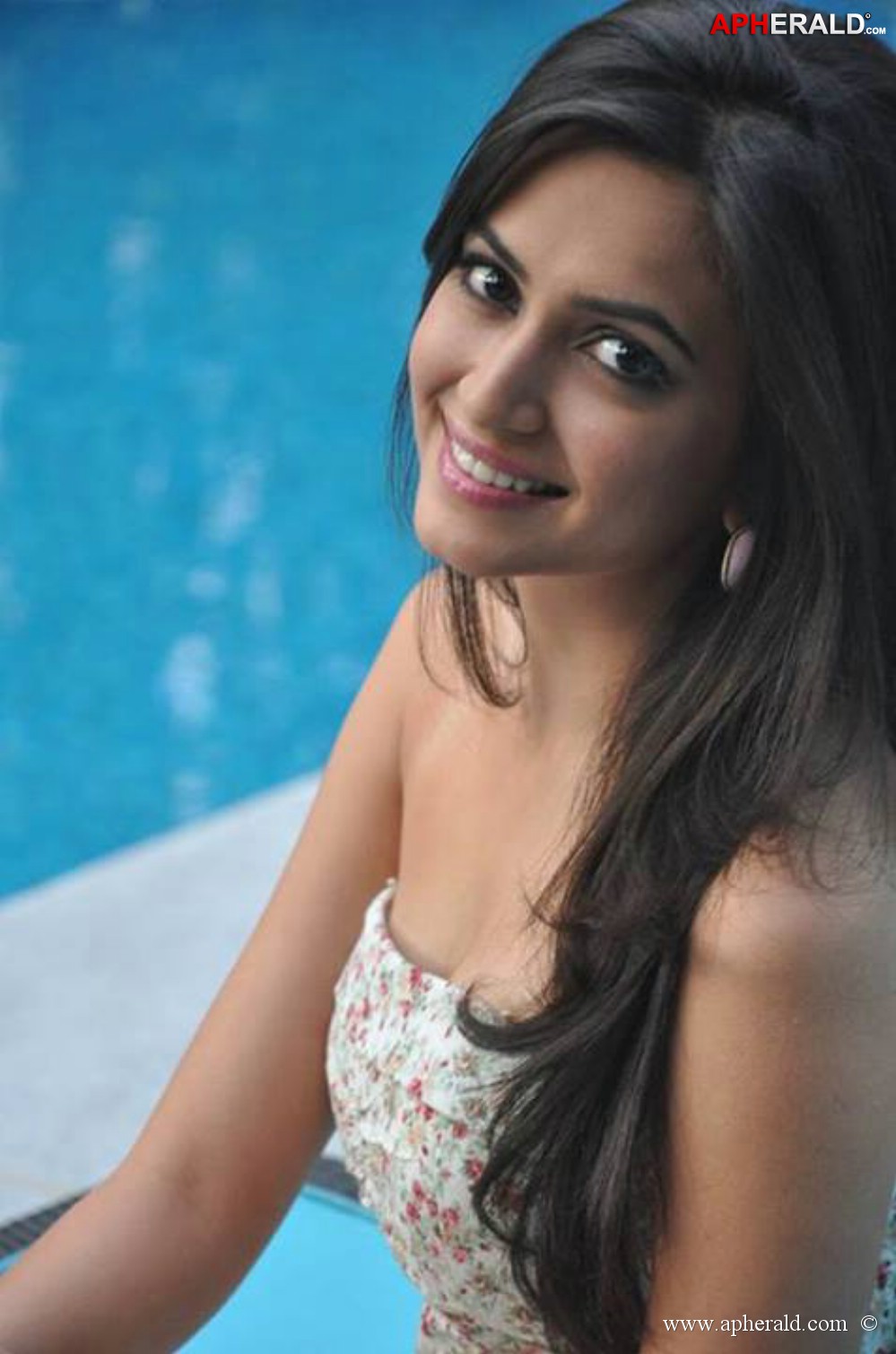 Kriti Kharbanda gallery