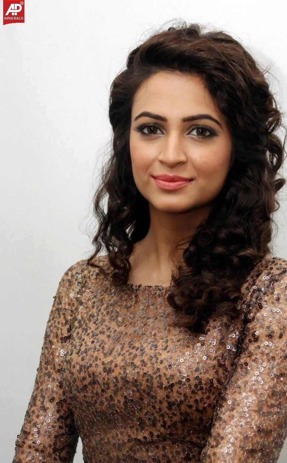 Kriti Kharbanda Latest Stills