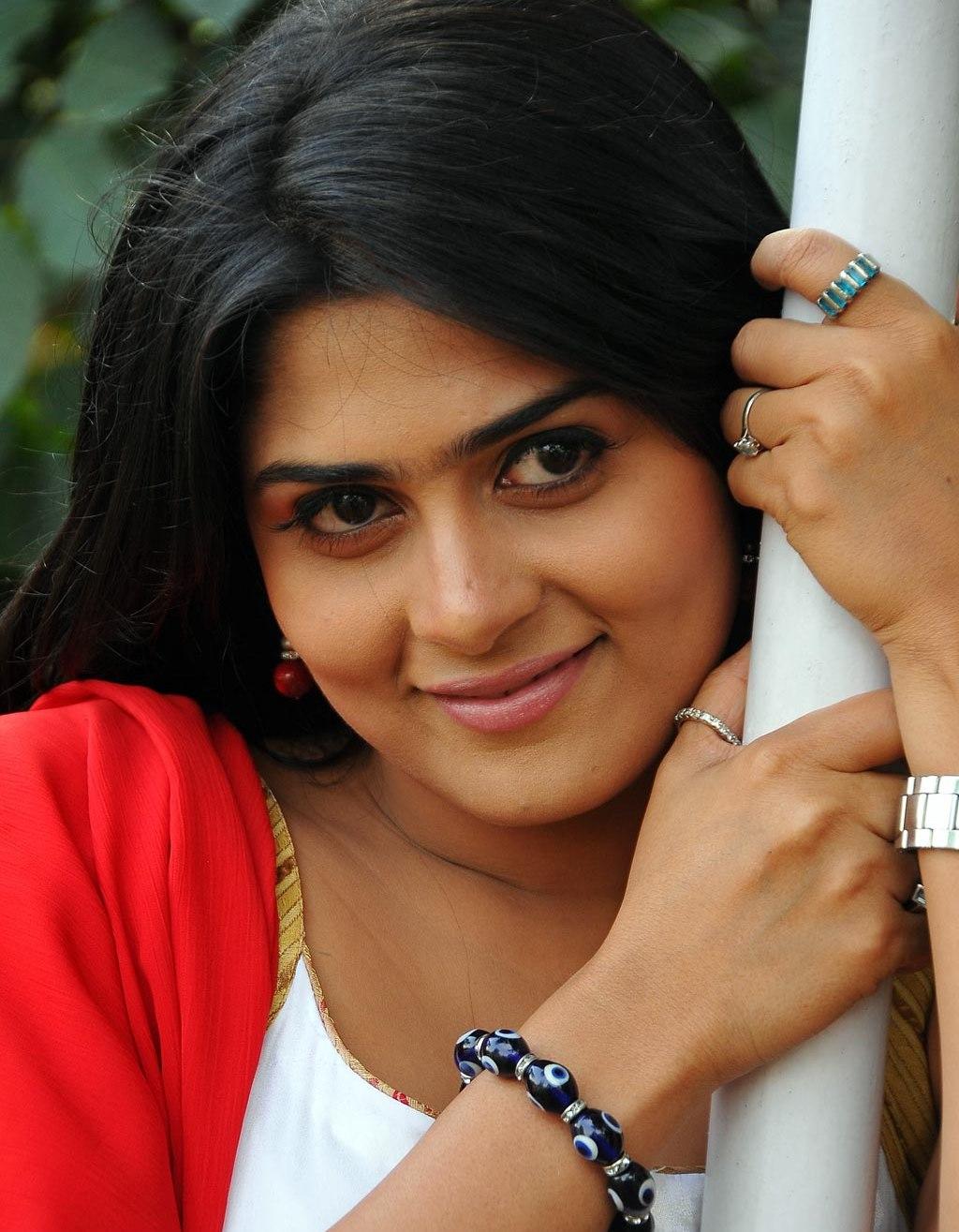 Manjulika Beautiful Pics