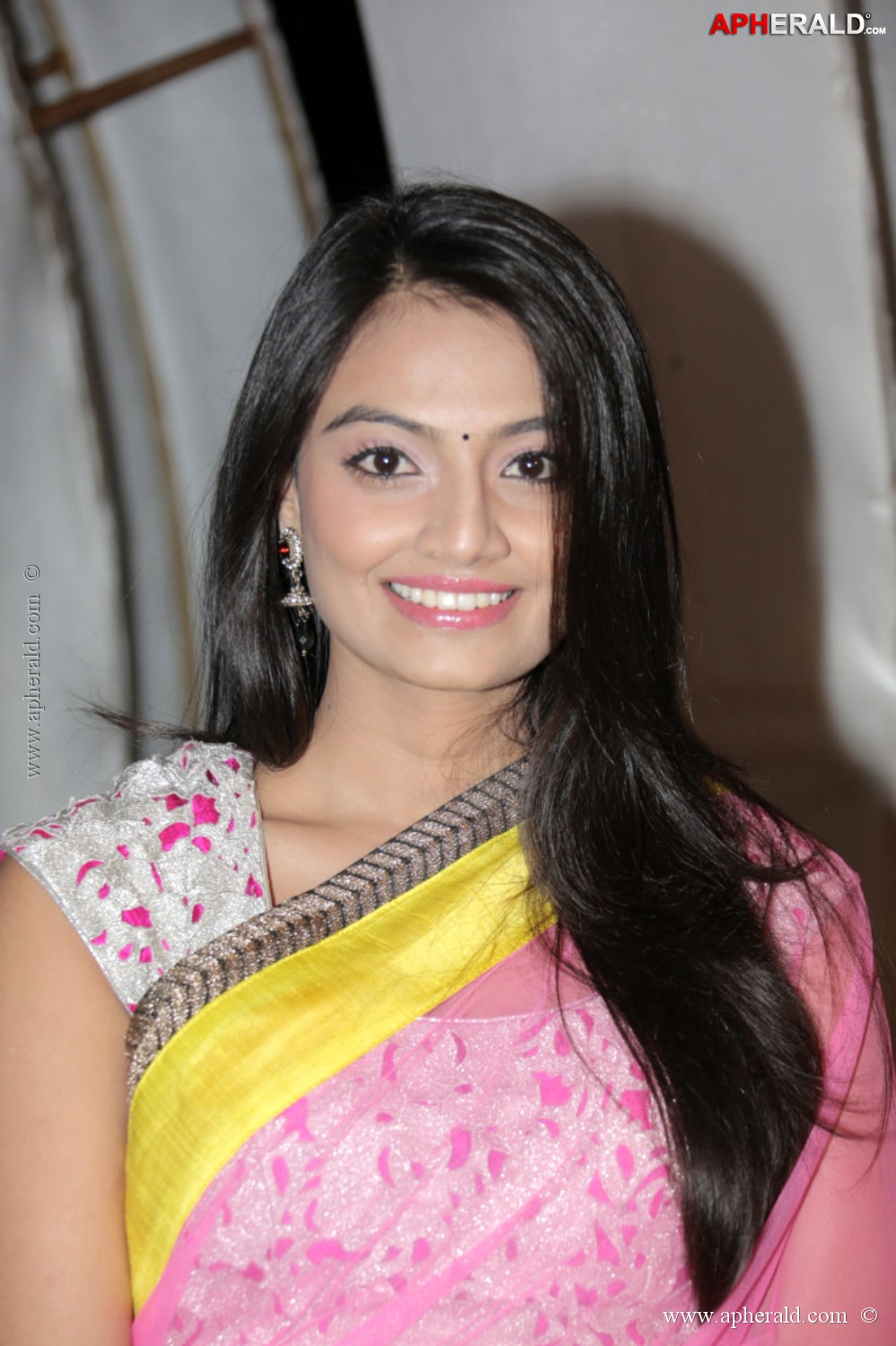 Nikitha Narayan New Photos