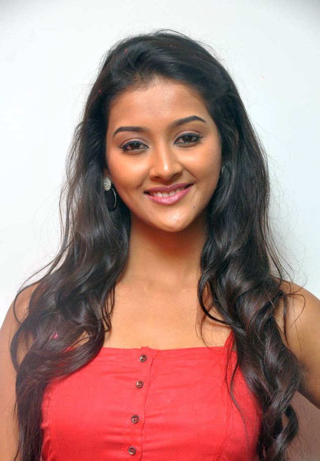 Pooja Jhaveri Latest Stills