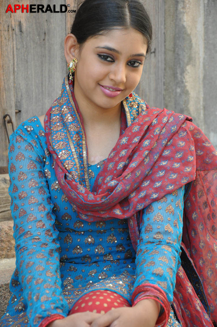 Rithu Stills