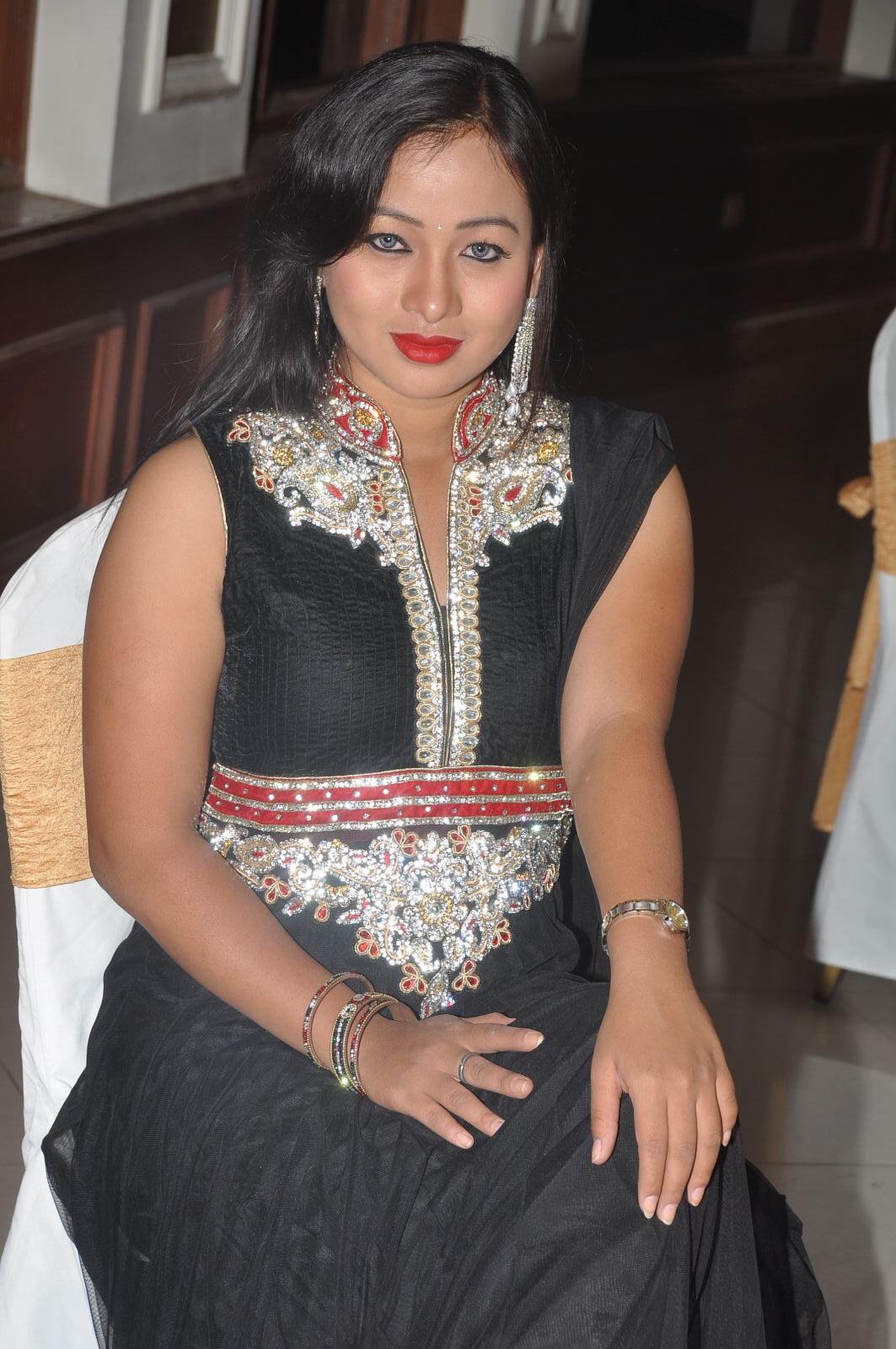 Sneha Beautiful Stills