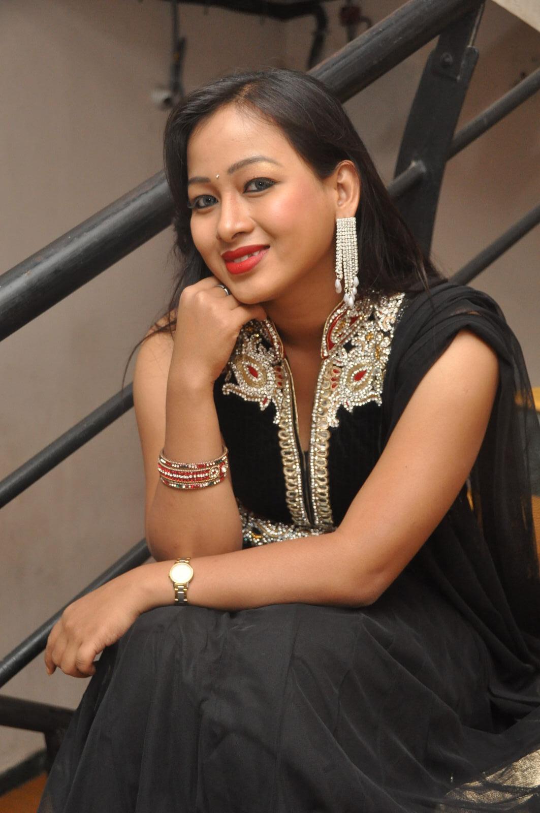 Sneha Beautiful Stills