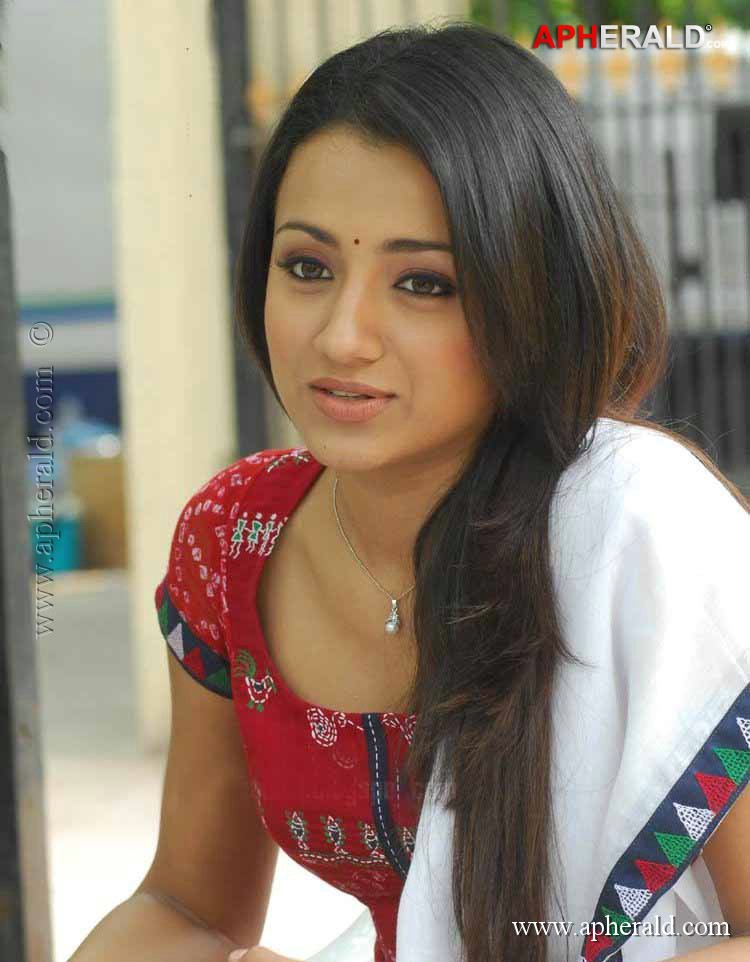 Trisha Latest Photos