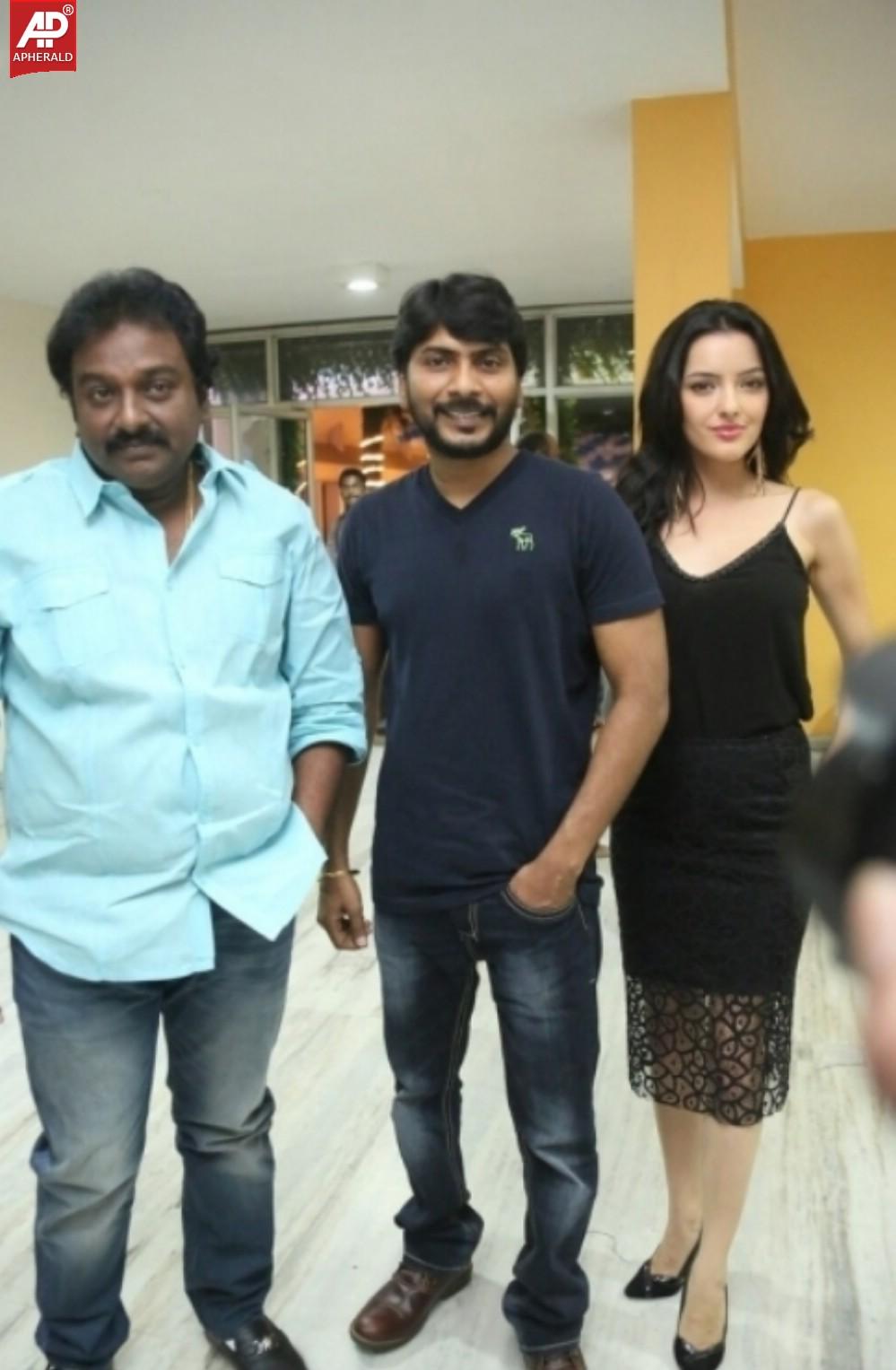 Gaali Patam Movie First Look Photos