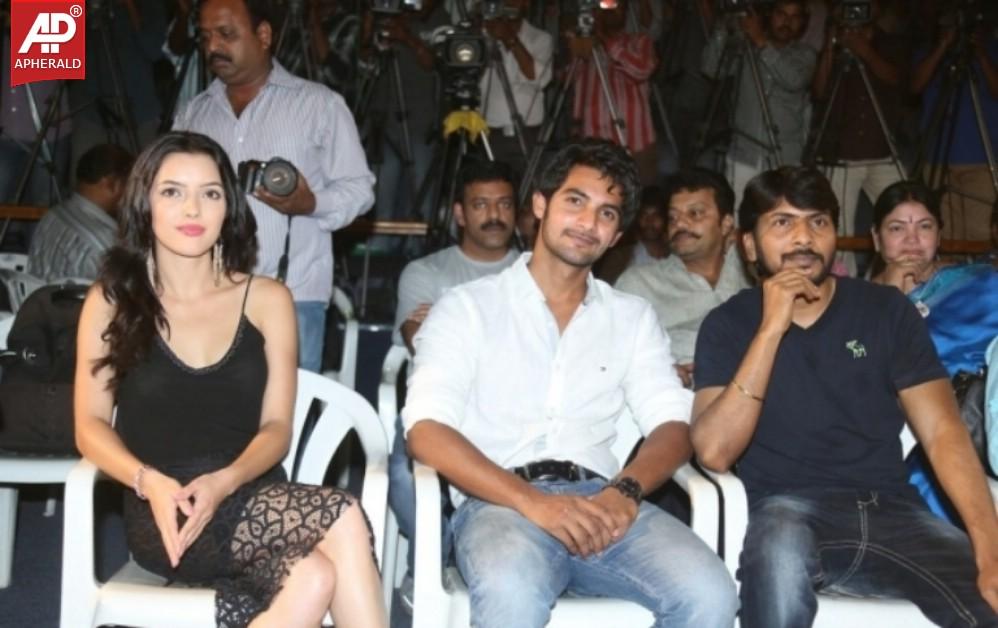 Gaali Patam Movie First Look Photos
