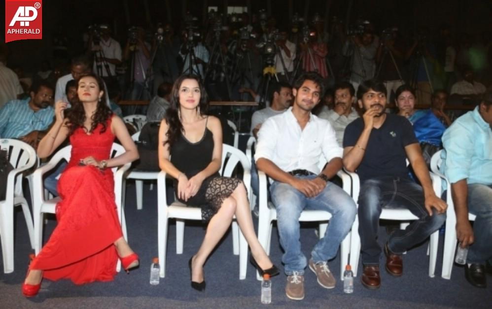Gaali Patam Movie First Look Photos