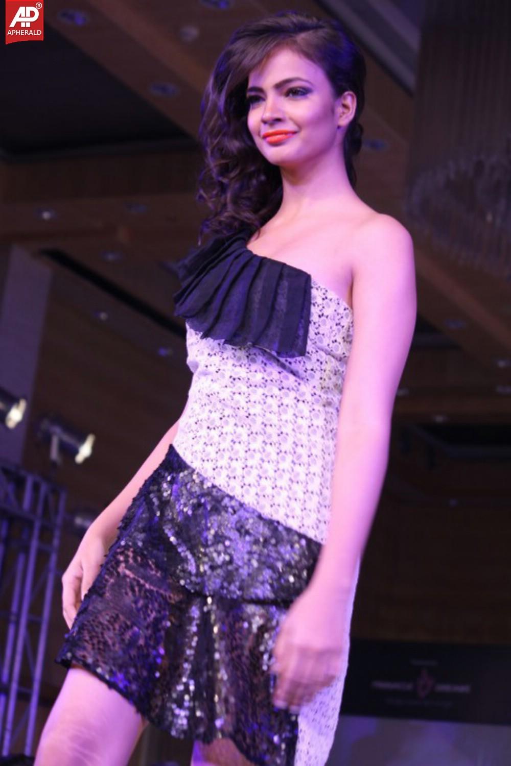 Indian Models Ramp Walk at CIFW Day 3