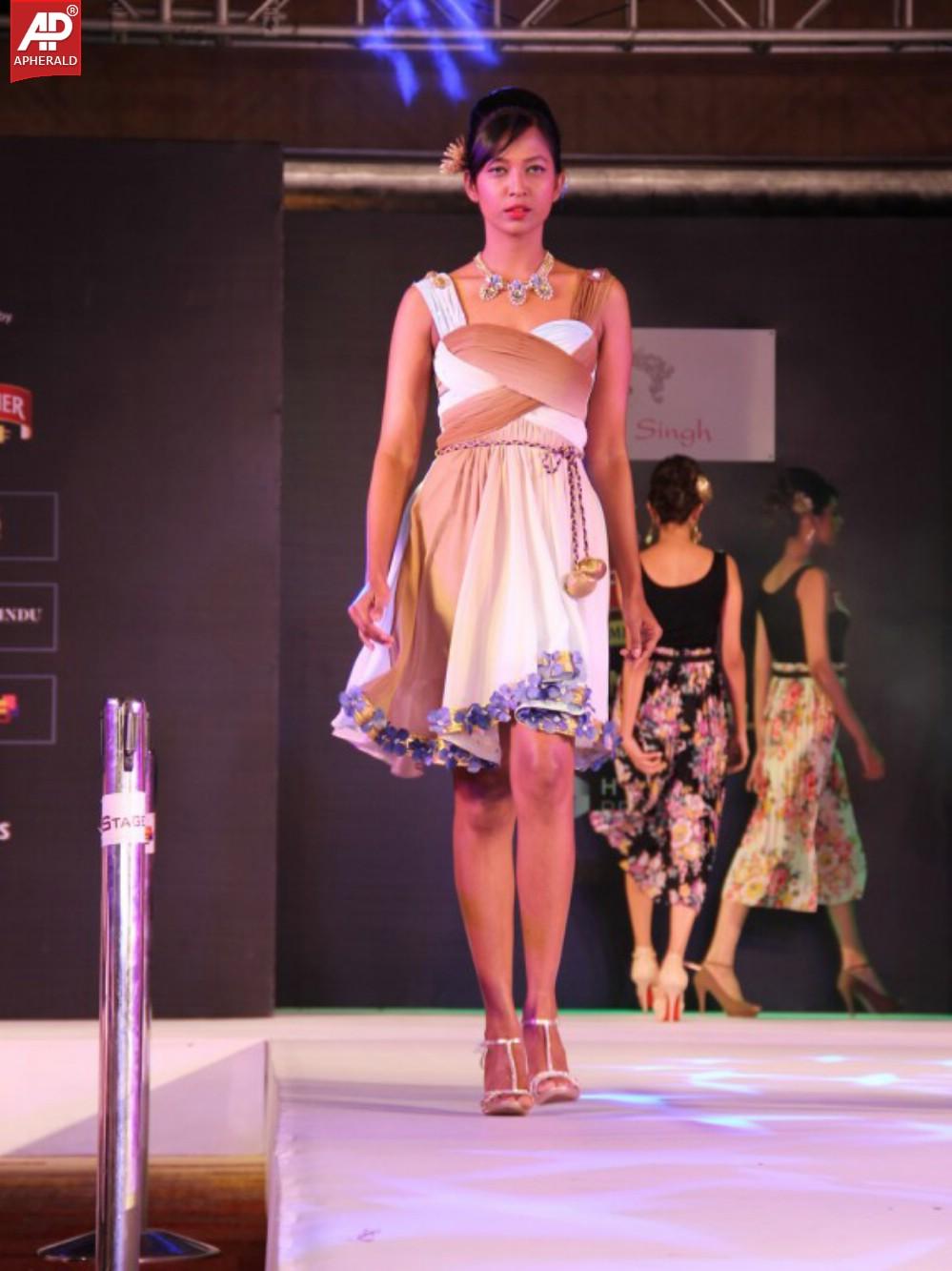 Indian Models Ramp Walk at CIFW Day 3