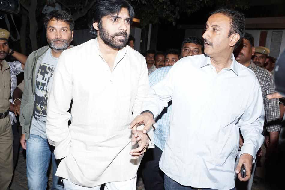 Pawan Kalyan Paying Homage To Ramanaidu